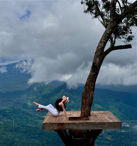 Художня гімнастика тренер Вінниця Must Visit In Bali ️ 📍nusa