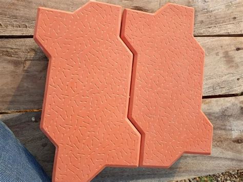 Red Zig Zag Concrete Paver Block For Flooring Thickness 12mm At Best