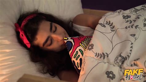 Vera Jarw And Aaeysha Share The Farting Guys Cock Eporner