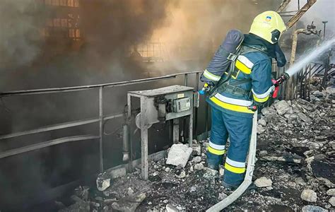 Журналісти показали фото уламків ракети Х 69 якою рф вдарила по Трипільській ТЕС на Київщині ФОТО