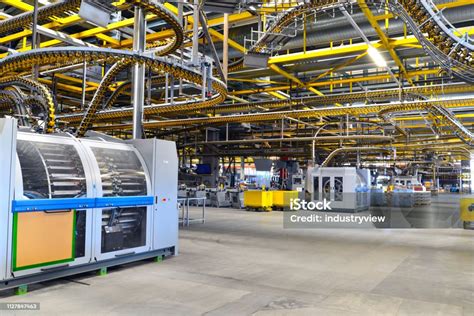 신문 및 잡지의 생산을 위한 대형 인쇄소에 수송을 위한 현대 기계 건설 산업에 대한 스톡 사진 및 기타 이미지 건설 산업 공장 산업 건물 공학 Istock