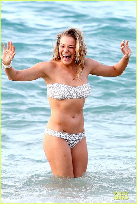 Leann Rimes Bikini Hawaii Leann Rimes Cibrian Bikini Photos