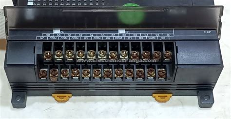 OMRON CP1W 40EDR PLC Extension Module PL165 Star International