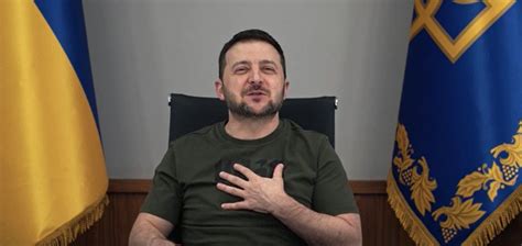 Зеленський сказав що хоче на море та пива після перемоги України відео 24 Канал