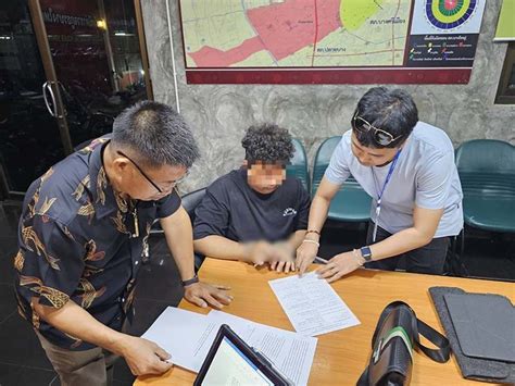 รวบ เจเอส หนม LGBTQ ใชโปรไฟลสาวแซบ หลอกเหยอ เซกซคอล สยว อดคลปรดเอาเงน