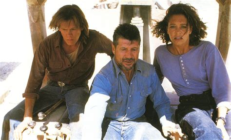 Tremors 1990 Finn Carter