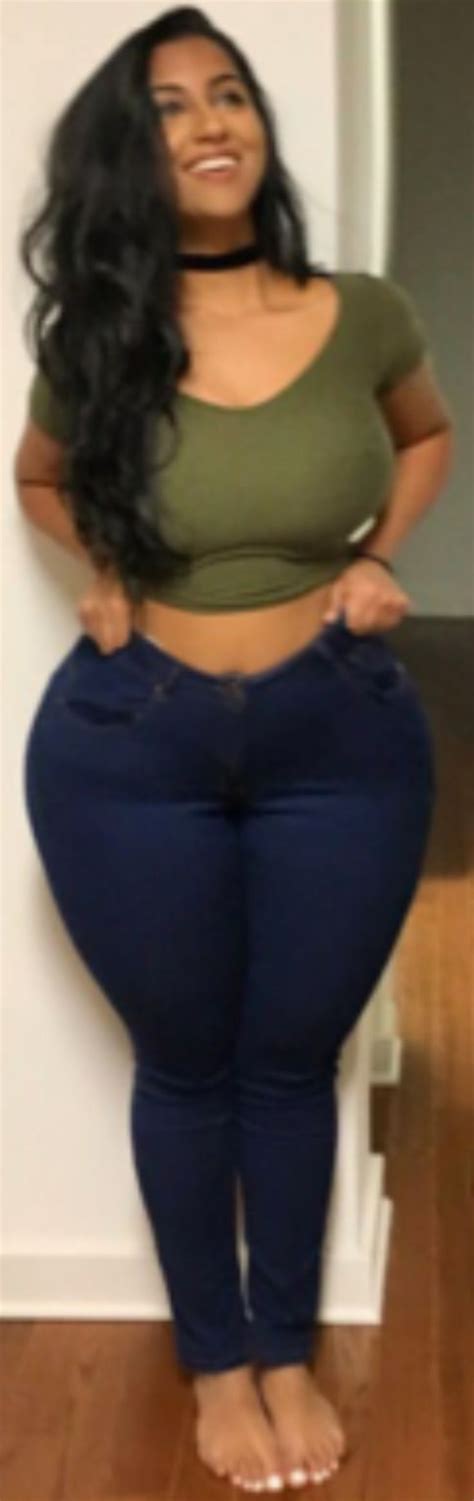 Pin On Sexy Thickness Queens