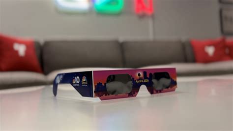 Solar Eclipse Glasses Are Necessary For Safe Viewing Doctors Say Here