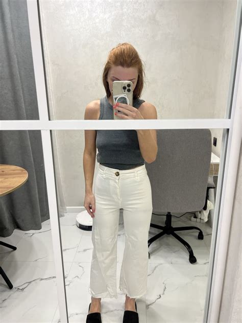 Штани білі 500 грн Інші брюки Вишневе на Olx