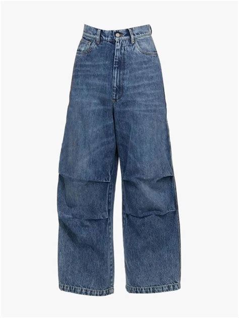 These Are the Spring 2023 Trends on Vogue Editors’ Shopping Lists | Leather midi skirt, Vogue ...
