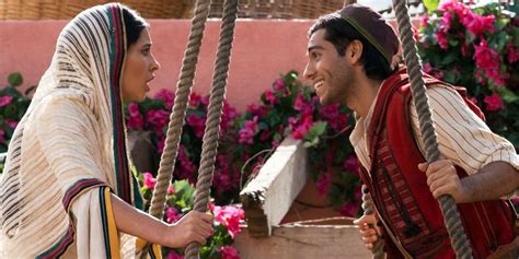 Aladdin Meets Jasmine In New Live Action Remake Image