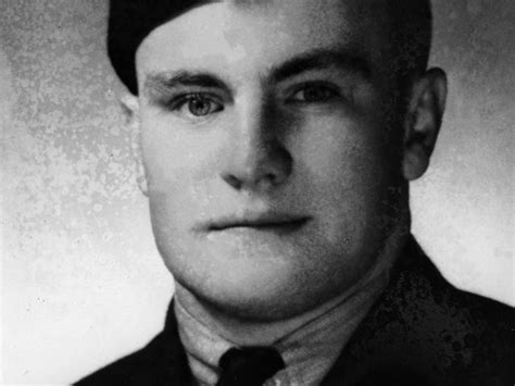 Kate Hicksons Instagram Twitter And Facebook On Idcrawl