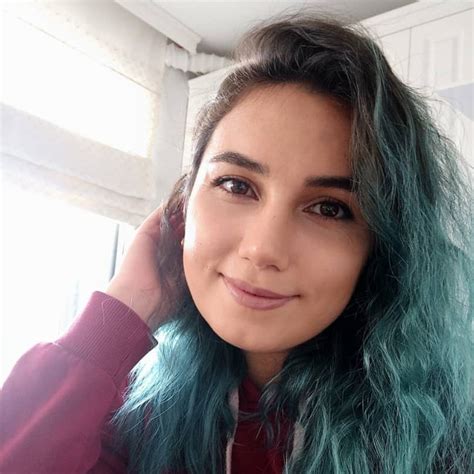 Zeinab Khalilpour Backend Developer Leanea Xing