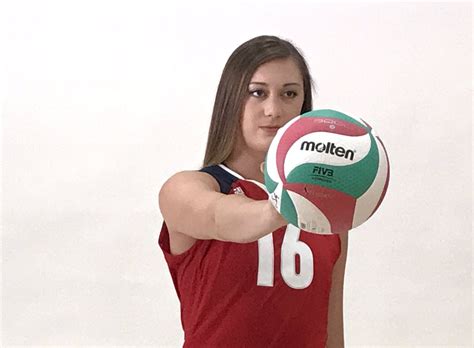 Women Flashing Latest News Breaking News Headlines Scoopnest