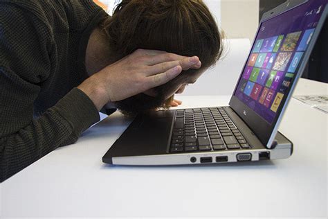 Computer Not Starting Making Beeping Noise How To Fix A Pc That S Beeping At A Black Screen