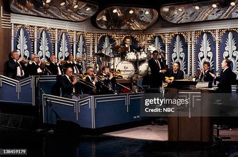 Johnny Carson Show Photos And Premium High Res Pictures Getty Images