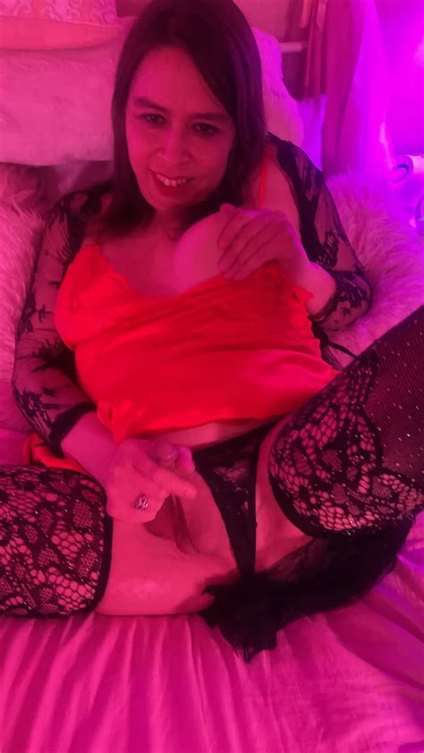 lily leigh s “in red and black lingerie” photo set part 2 40 nude pics