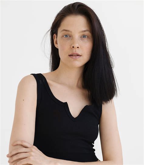 Professional Fitting Female Model Alexa Elegance Model