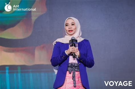 Siti Aswinda Bagikan Kisah Suksesnya Topbusiness