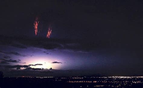 Weather Sprites Resonance In Red Sprites Lightning Wild Weather