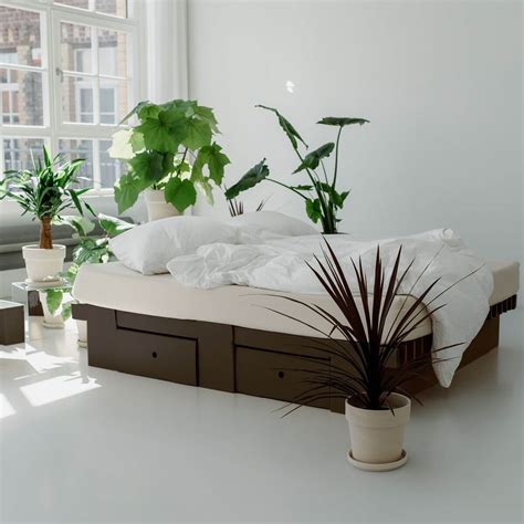 minimalist living how to create more space and calm in your home room in a box