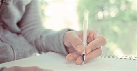 Can You Become Left Handed If Youre Right Handed Heres How To Teach