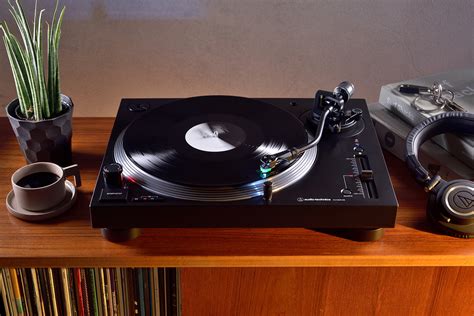 初めてのレコードプレイヤーに最適。AT-LP120XBT-USBの魅力と購入理由について。｜らいふぶろぐ