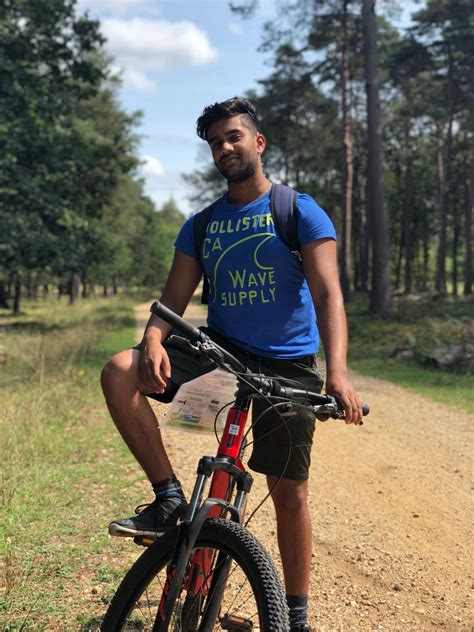 Hiru Ranasinghe Medium