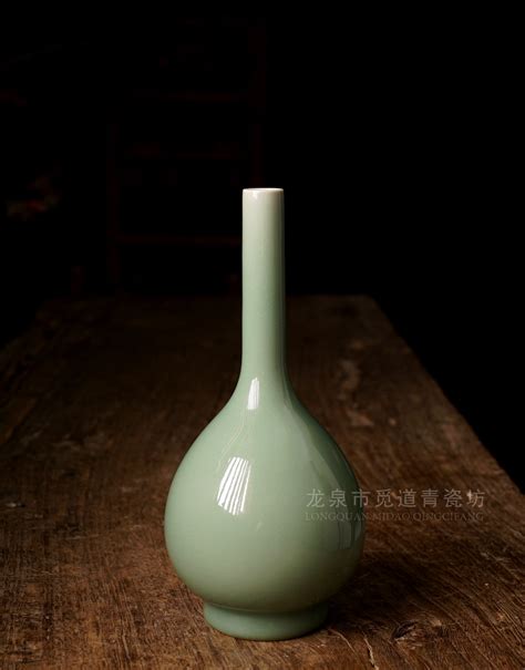 玉净瓶里装的是什么 摆放玉净瓶的讲究 玉净瓶风水寓意 大山谷图库