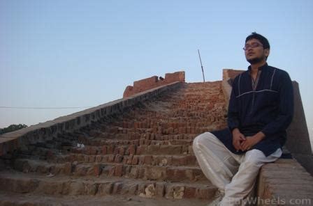 An Inquisitive Journey From Karachi To Umerkot And Back Road Trips Vacations Hiking