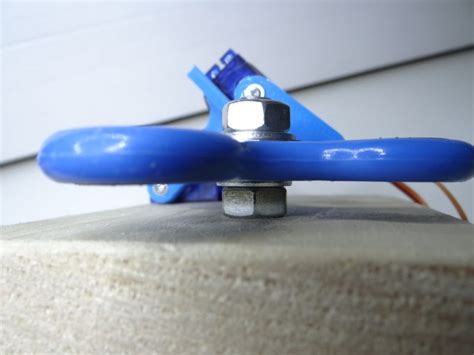 Arduino舵机制造指尖陀螺机器人 Arduino 实验室 Arduino舵机制造指尖陀螺机器人 Arduino 实验室