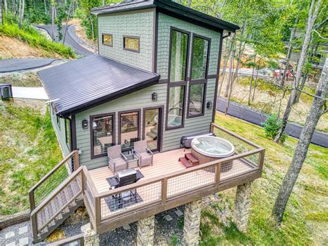 Lullaby Falls Bear Camp Cabin Rentals