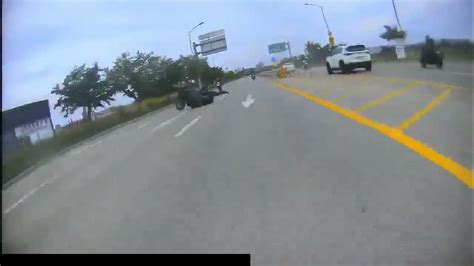 바이크 윌리 후방 사고영상 Youtube