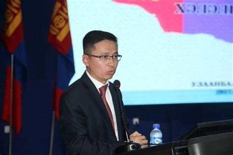 Б Баасандоржийг Оюуны өмч улсын бүртгэлийн ерөнхий газрын даргаар томиллоо