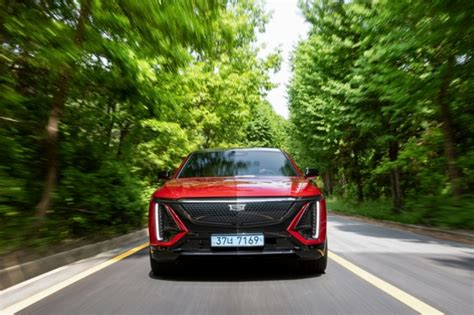 북미 1위 럭셔리차 등장 캐딜락 전기 Suv 리릭 공개 머니투데이