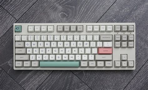 AKKO 3087 (Cherry MX Browns & 9009 Retro Keycaps) : r/MechanicalKeyboards