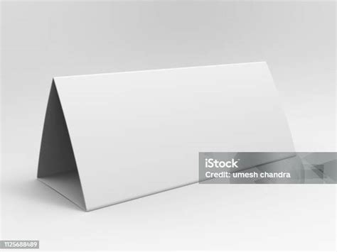 빈 및 흰색 프로 모션 테이블 발음과 테이블 텐트 3d 모의 업 렌더링 예약 표시에 대한 스톡 사진 및 기타 이미지 예약 표시 텐트 종이 Istock