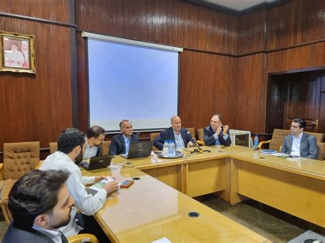 برپایی مراسم افتتاحیه کلاس حقوق فوتبال در دانشگاه تهران