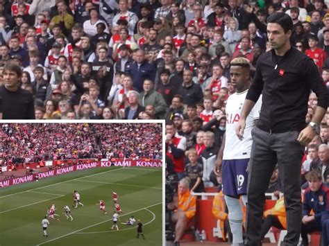 Ο Αρτέτα ήταν έτοιμος να πανηγυρίσει με το που έφερε τη μπάλα ο Τσάκα στο αριστερό Vid