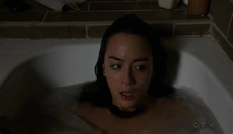 Daisy In Bath Scrolller