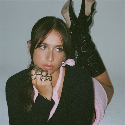 Insanely Sexy Photos Of Tate Mcrae On The Internet