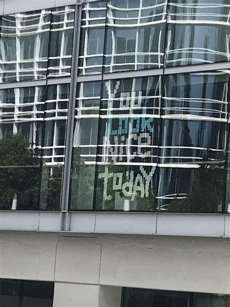 Posting Post Its Scrolller