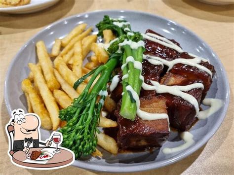 Roxby Downs Tavern Roxby Downs Restaurant Menu Prices And Reviews