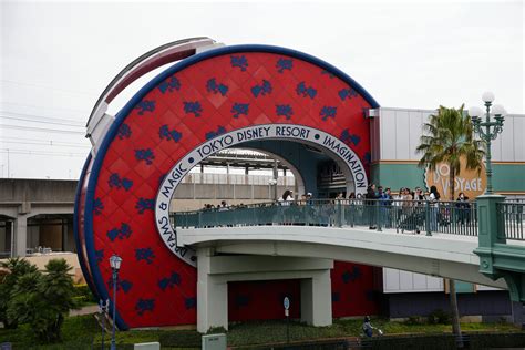 Disney In Japan An Example Of Successful Overseas Expansion — Globaldeal