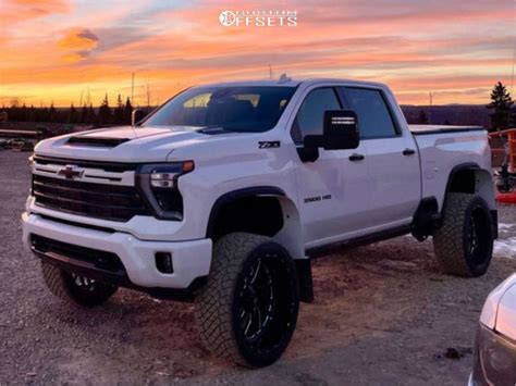 2024 Silverado Dually