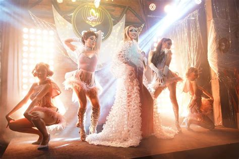 ตัวแม่ตัวมัมกรี๊ด “ชาย ชาตโยดม” แต่งแดร็กสุดต๊าช เปิดตัวตอนแรก “มาตาลดา” ปังดันกระแสแรงติดเทรนด์