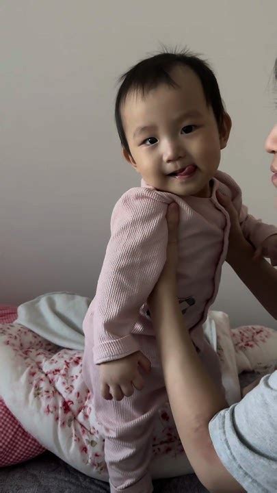 서서 메롱하는 덩실 Youtube