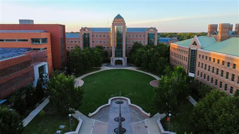 Ui Receives Record Number Of 1st Year Applicants The Daily Illini