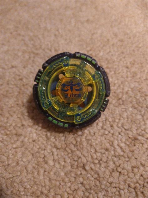 Beyblade Thunder Libra