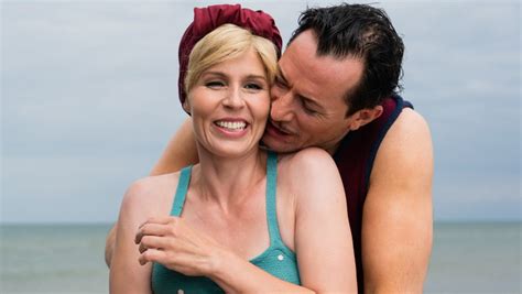 Cecilie Stenspil Om Sin Sjoveste Oplevelse I Badehotellet Video